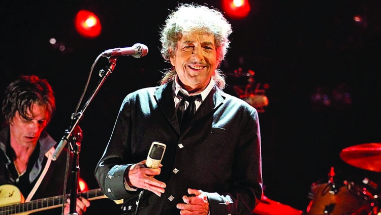 Bob breaks UK chart with 'Rough and Rowdy Ways' | The Asian Age Online ...