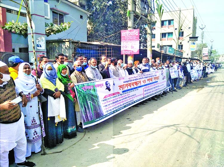 Sugar mill workers strike in front of MP's house | The Asian Age Online ...