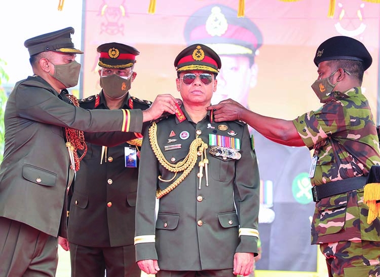Army Chief adorned as Colonel Commandant of Armoured Corps | The Asian ...
