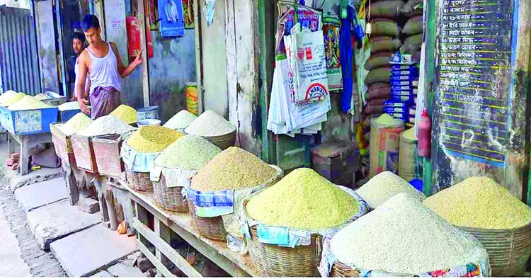 Rice price hike adds to plight of low-income people in Bagerhat | The ...