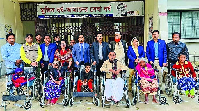 Poor people with disabilities get wheelchairs in Kaharole | The Asian ...