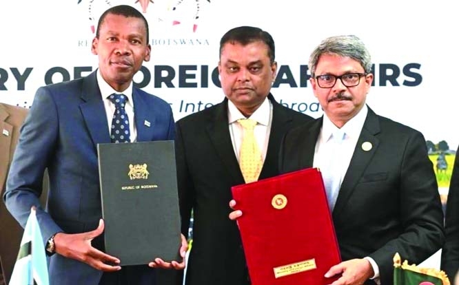 Shahriar Alam holds bilateral talks with Botswana FM in Gaborone, signs ...