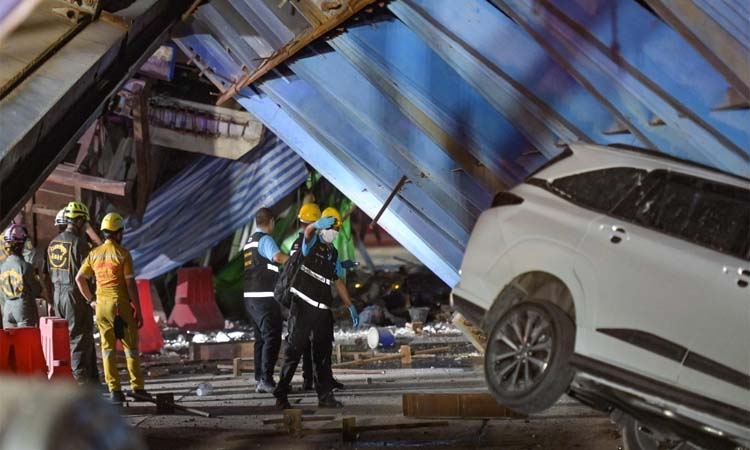 At least one dead after under-construction Bangkok highway collapses ...