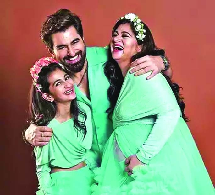 Jeet welcomes baby boy with wife Mohna | The Asian Age Online, Bangladesh