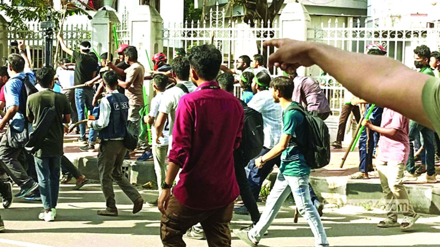 DU expels 128 students over violence during July Uprising | The Asian ...